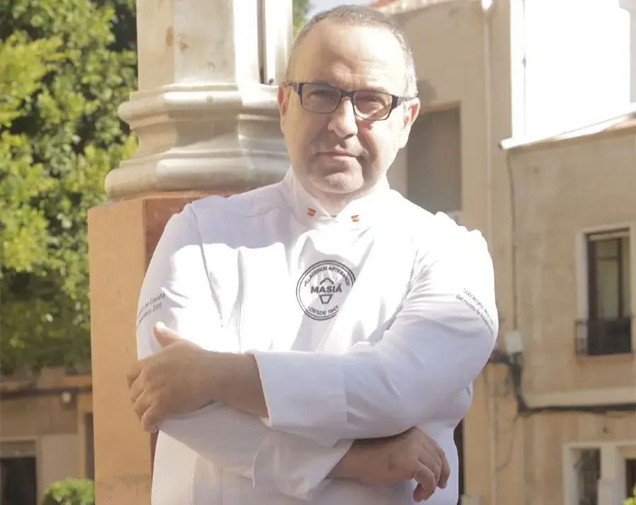 Mario Masiá presenta su libro "Más" en México