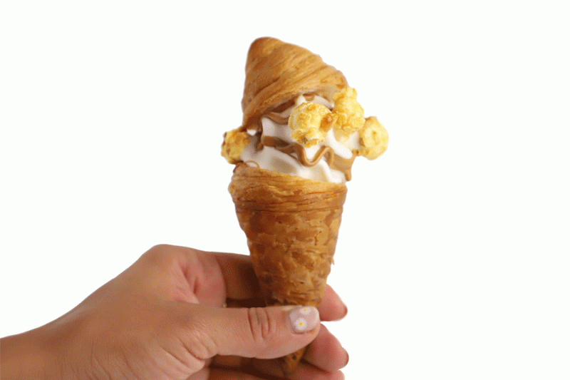 Cono helado Reus con masa de croissant, vainilla, caramelo salado y ...